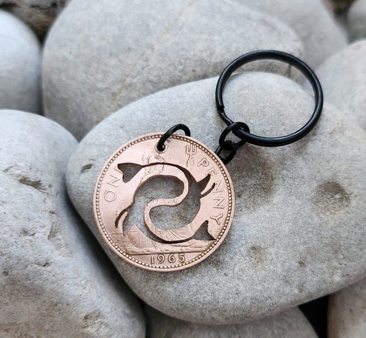 Upcycled penny coin keyring / bag charm with astrology symbol Pisces ...